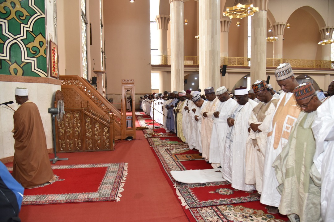 Thousands Attend Juma'at Service at National Mosque as 'Civil Service ...