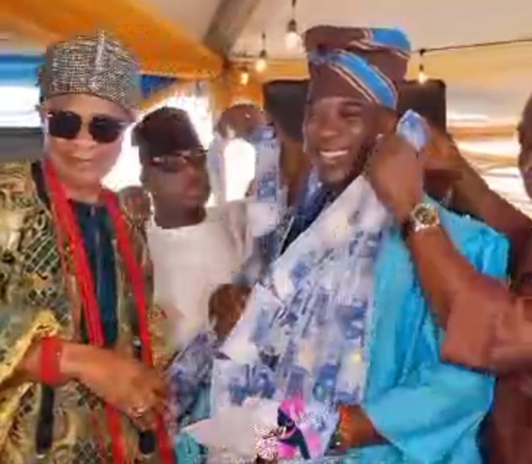 Fact-check: Did Traditional Ruler Spray Chains of Money on a Fuji ...